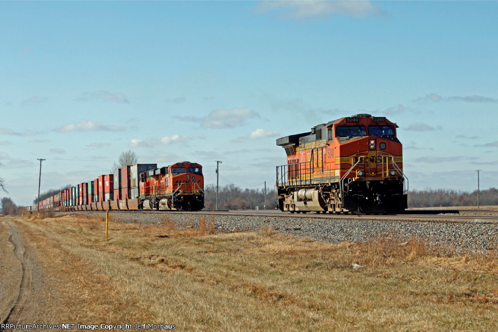 BNSF 5240
